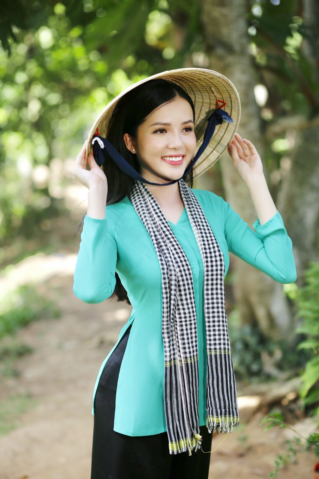 Áo bà ba - Trang phục truyền thống đặc trưng của người dân miền Nam ...